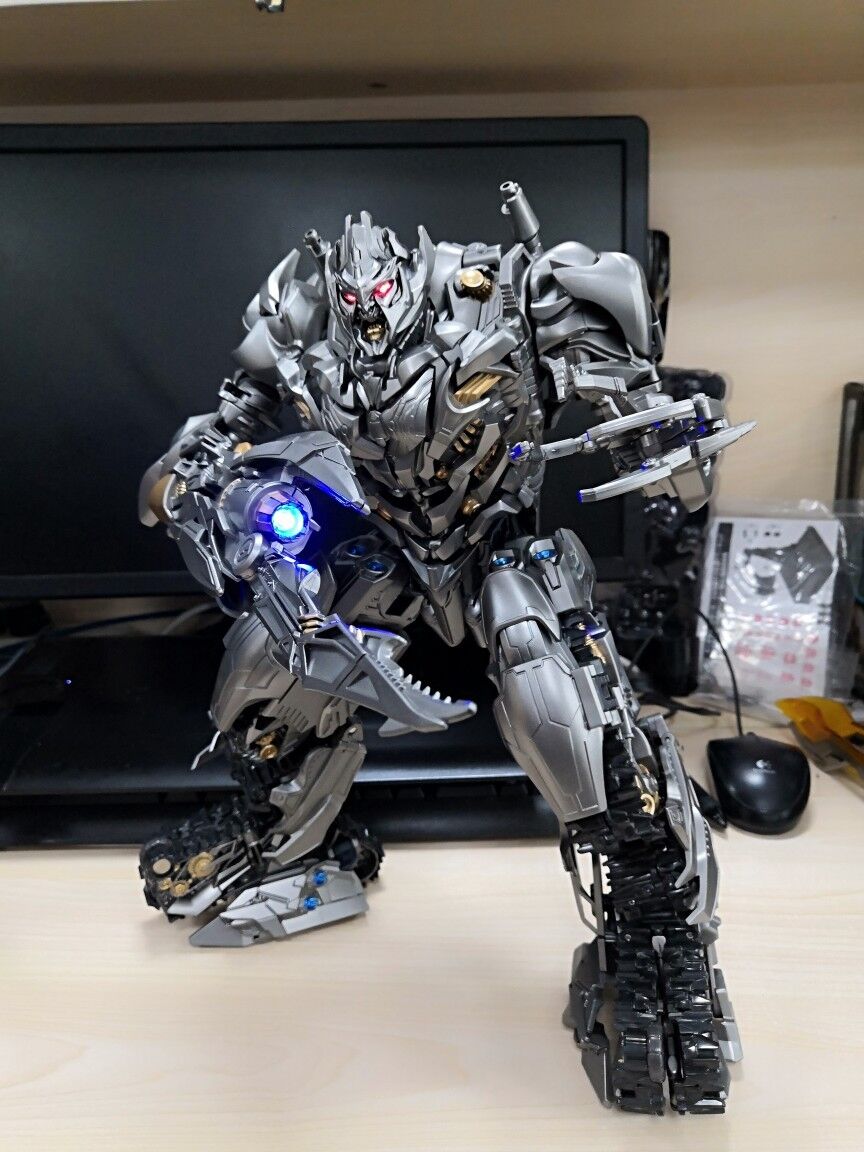 LS06 Mp36 Movie SS13 Transformation Robot Mega Galvatron